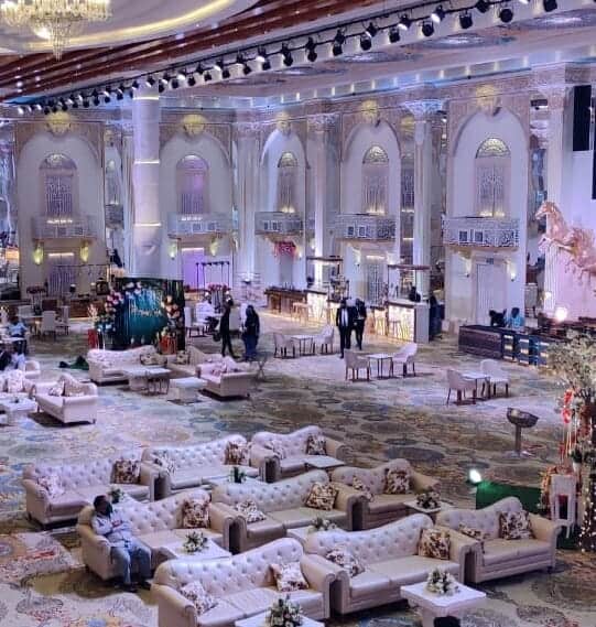 Devam Hotel is one of the most top hotels in the Azamgarh.